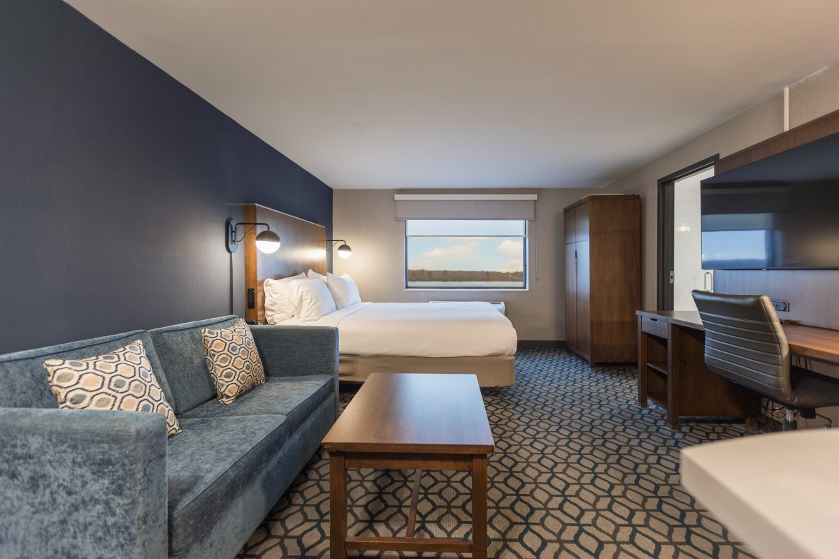 Niagara Riverside Resort Joins the IHG Family as Crowne Plaza - Merani ...